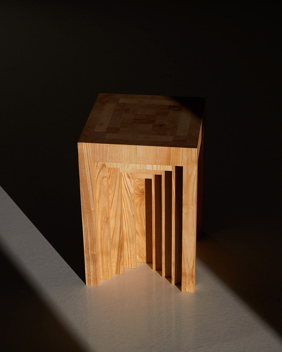 THRONE Stool – GOOD SESSIONS